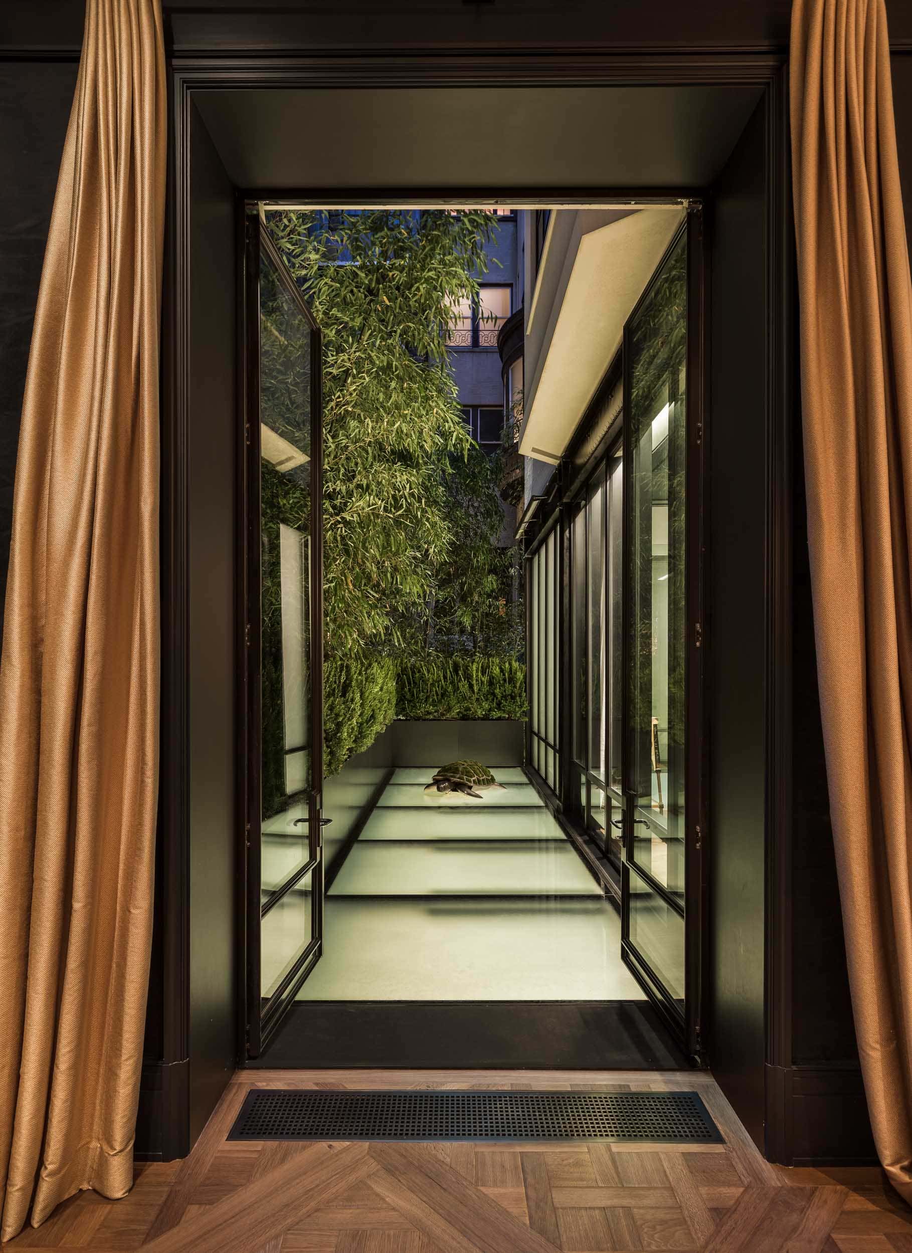 Walkable skylights in an Upper East Side NYC Townhome | LOOP Design Awards