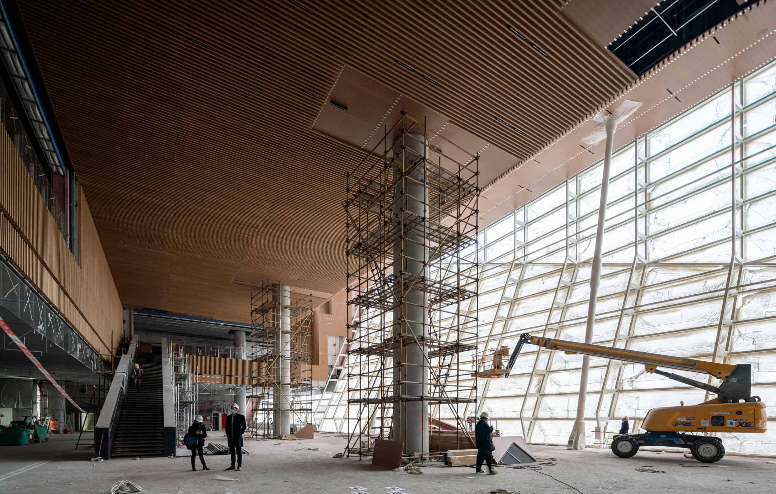 Shanghai Library East / Documenting the massive atirum | LOOP Design Awards