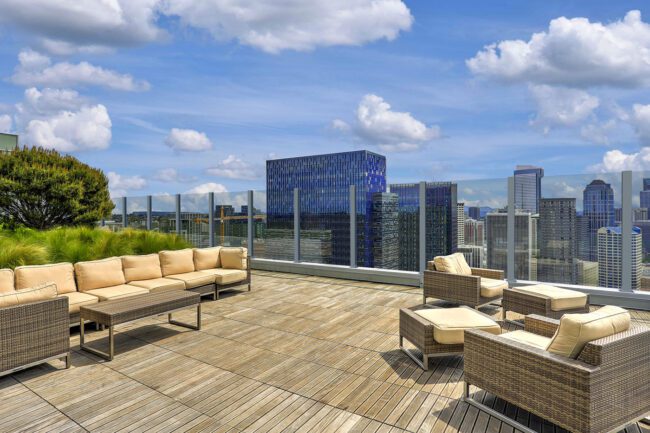 Ascent® Glass Windscreen | LOOP Design Awards