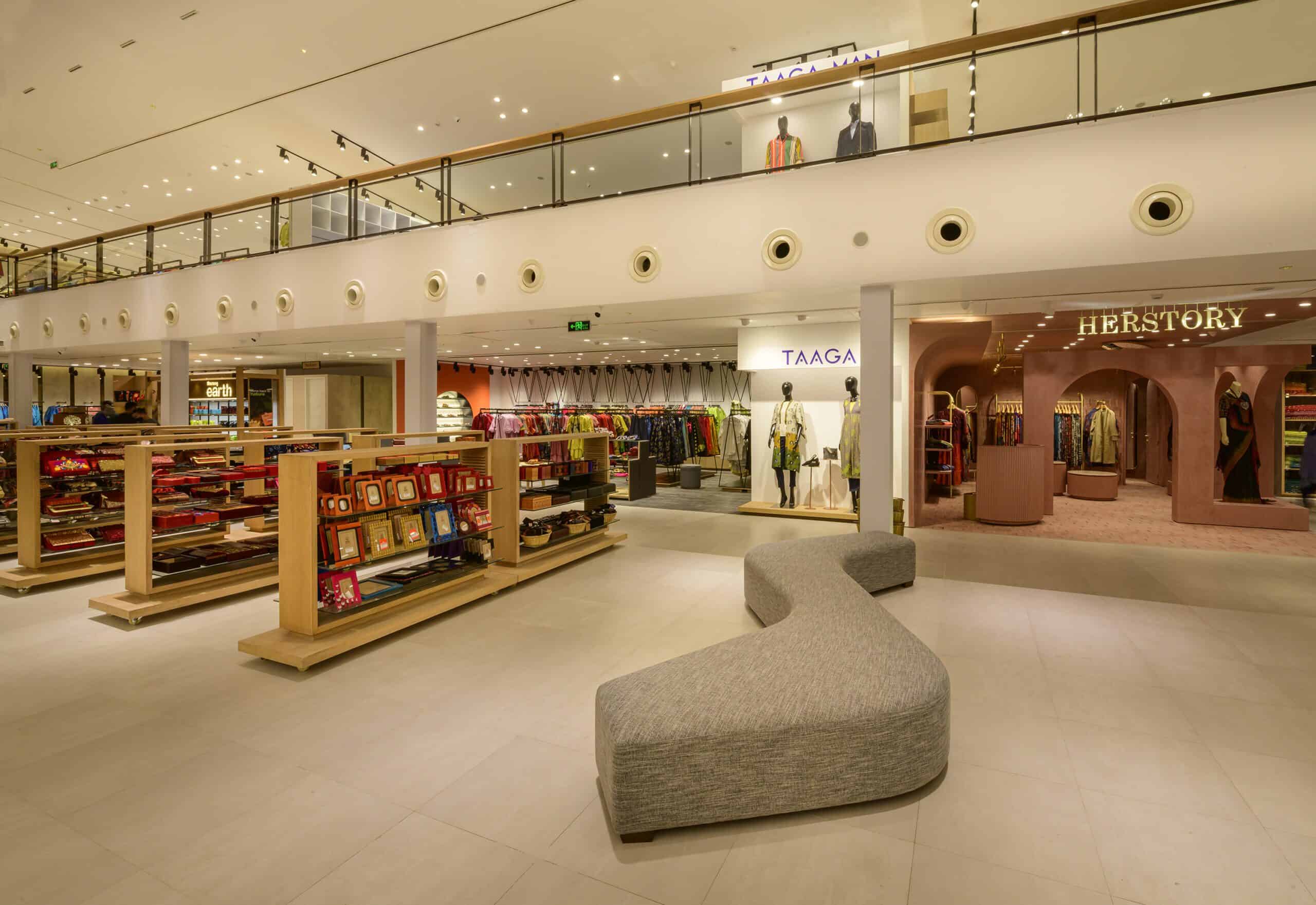 Aarong Gulshan Outlet | LOOP Design Awards