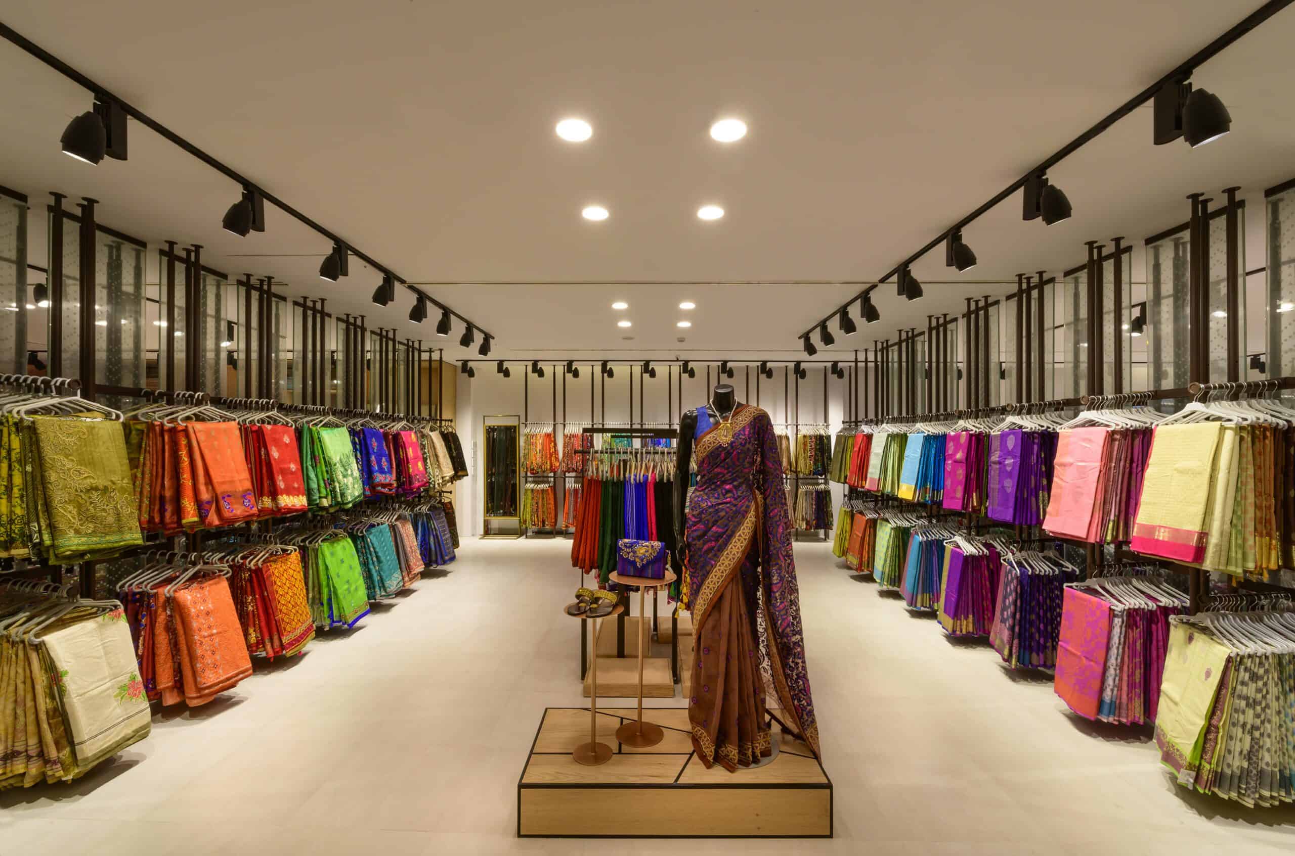 Aarong Gulshan Outlet | LOOP Design Awards