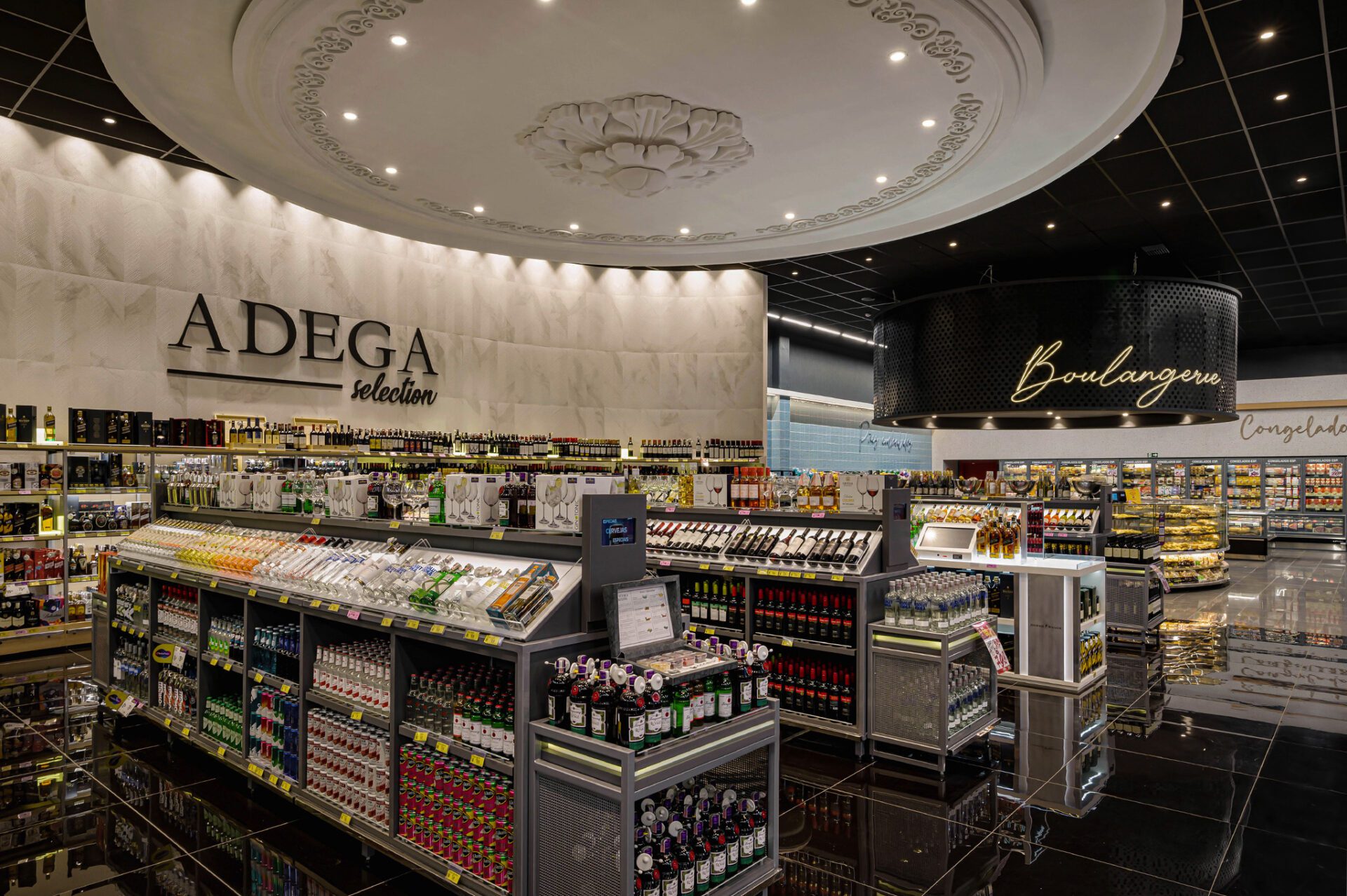 Super Muffato Champagnat: Sensory Design and Customer Journey | LOOP Design Awards