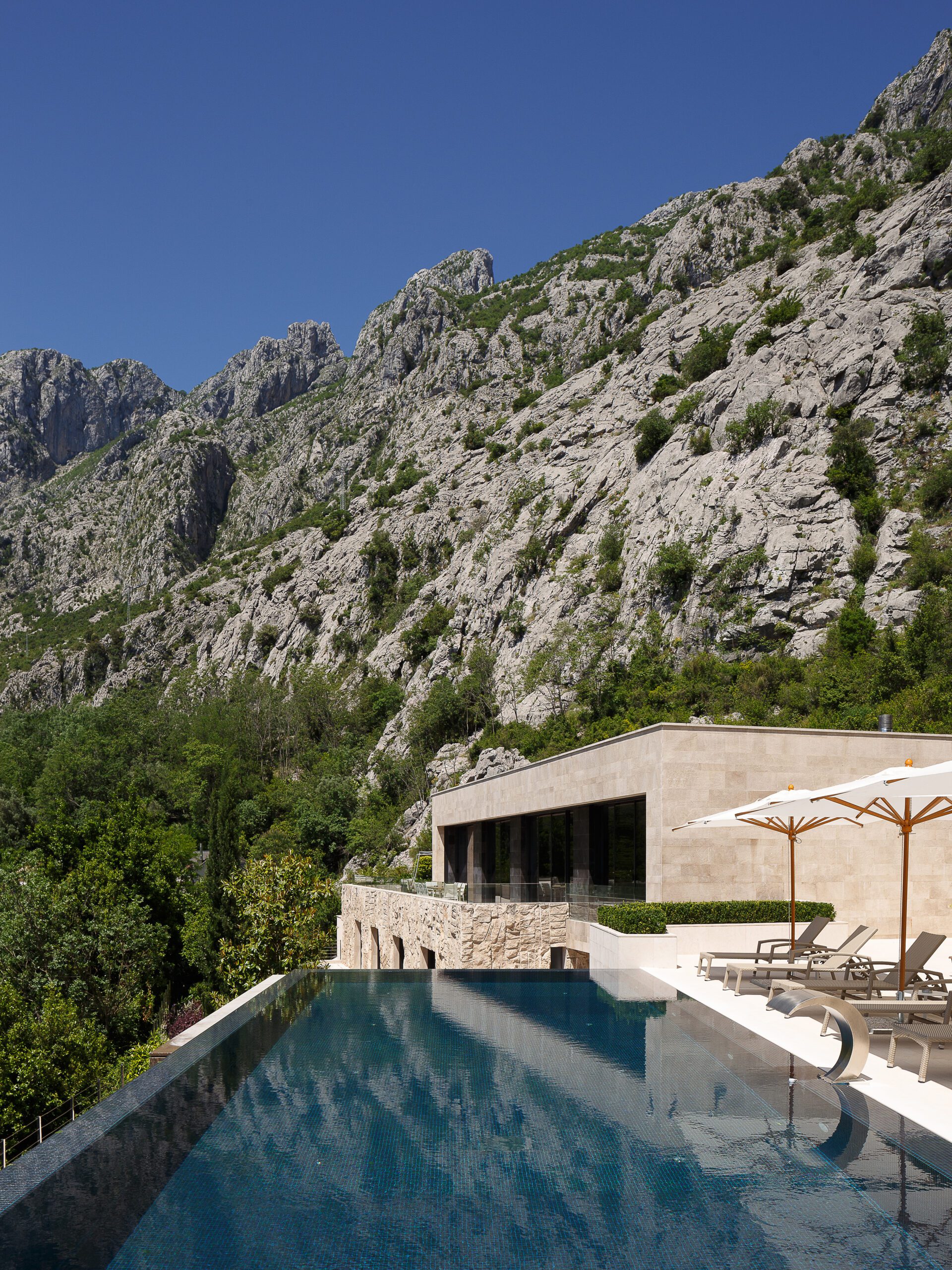 Villa Mandragora | LOOP Design Awards