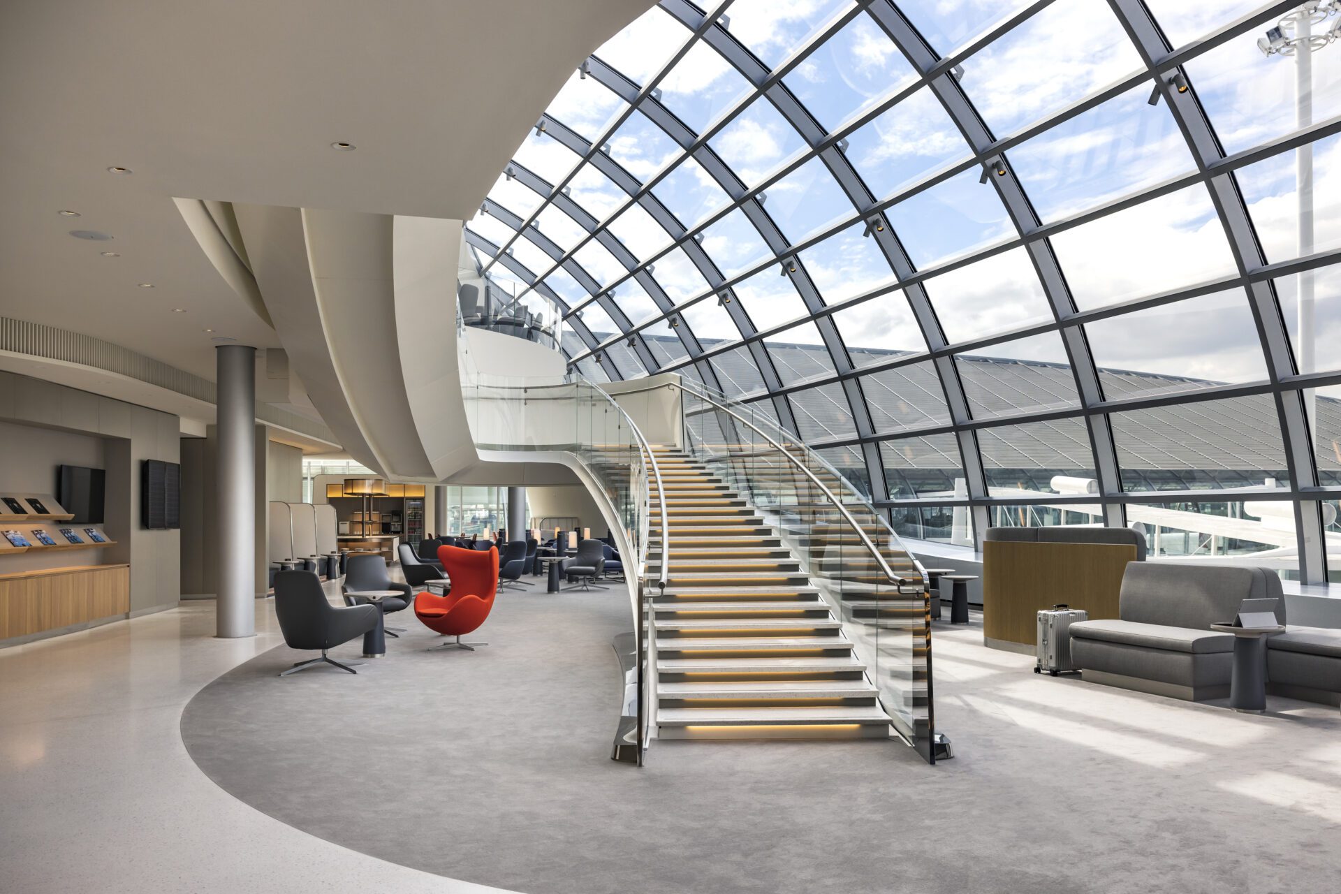 Air France Lounge - Terminal 2F - Paris-Charles de Gaulle Airport ...