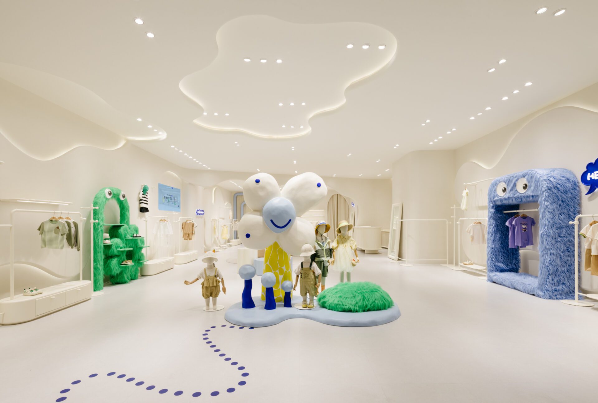 Minibala Store Design | LOOP Design Awards