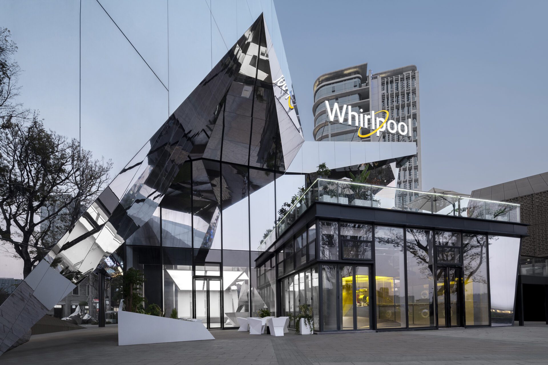 W House – Whirlpool Brand Experience Center | LOOP Design Awards